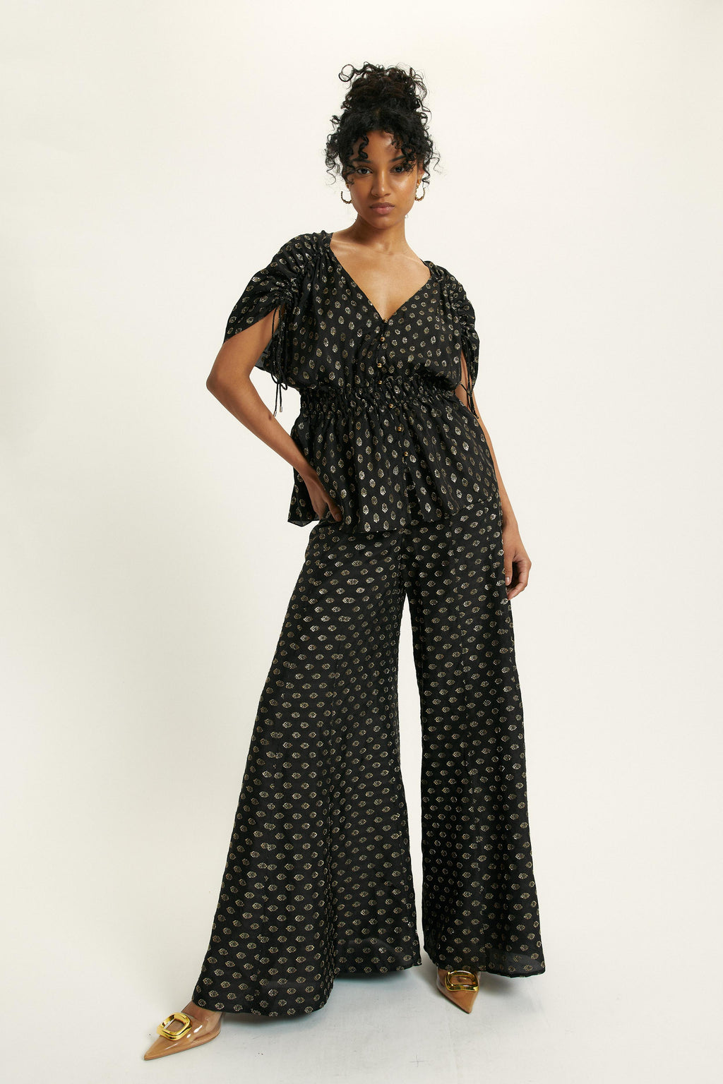 Madhuri Flare Pant – the øther